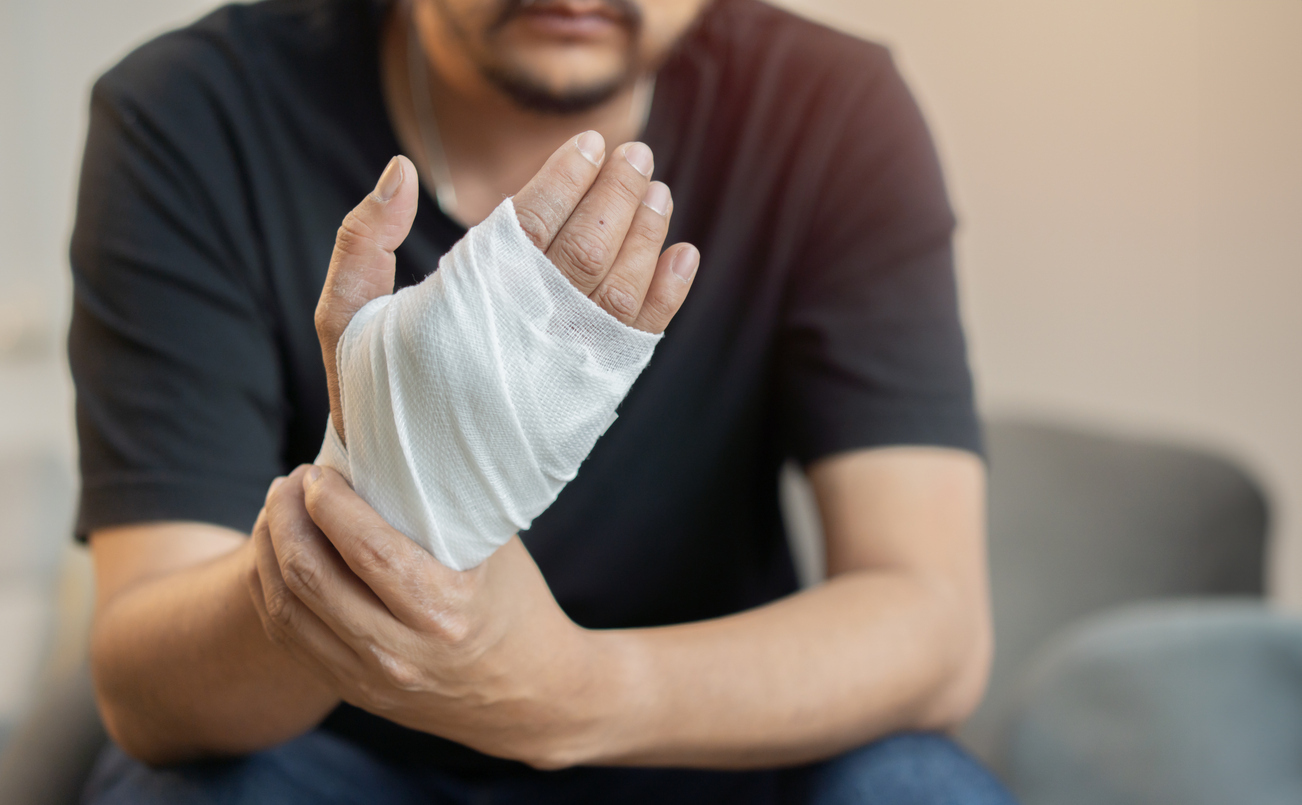 Hand Injuries in the Workplace – Nappa, Monterosso & Poznansky, LLP